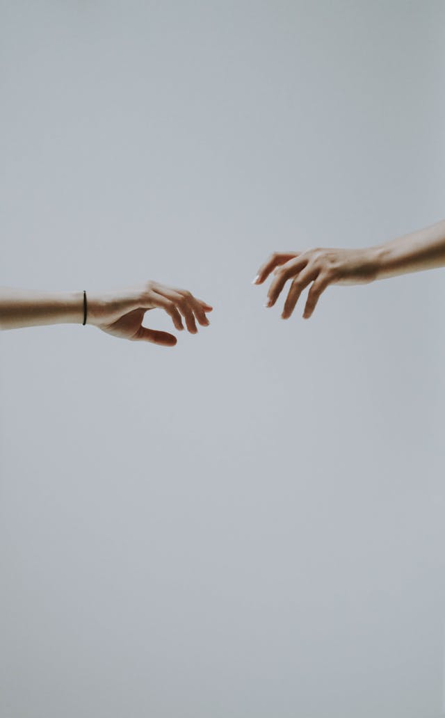 29 Unique Hand Dream Meaning | Dream Guide Hub